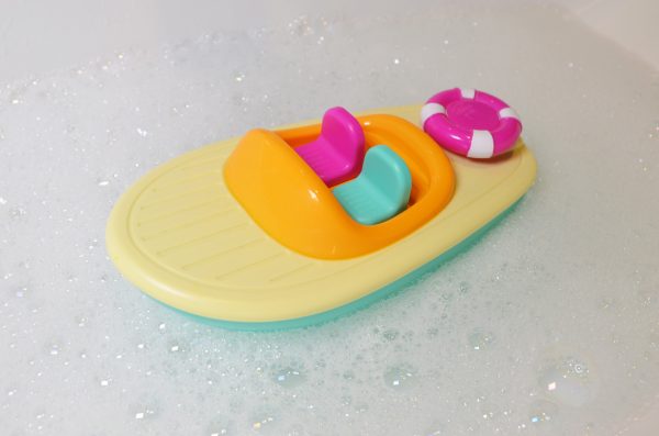 Bath Time Racing Boat - Buddy & Barney Ltd